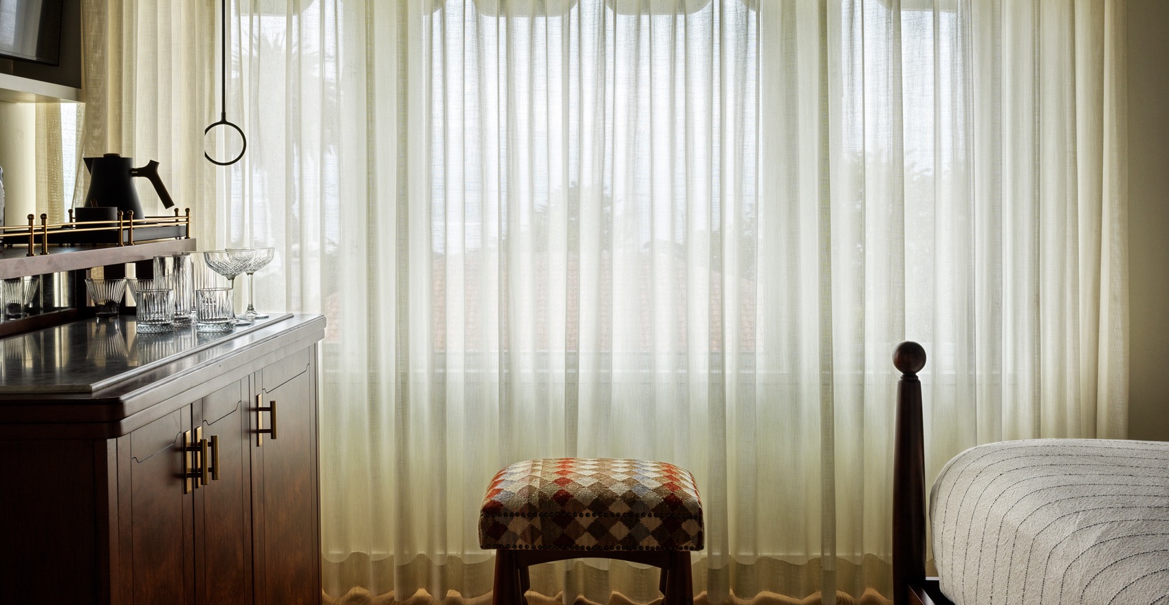 Classic Guest Room - A Cozy Retreat | La Playa Hotel